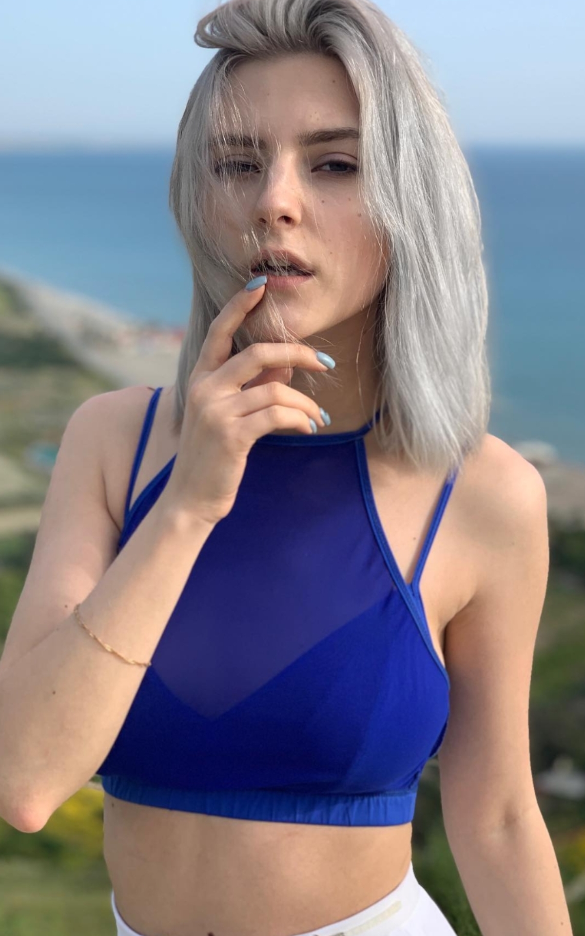 Eva Elfie | Scrolller