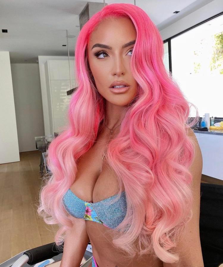 Eva Marie and her giant bolt on tits | Scrolller