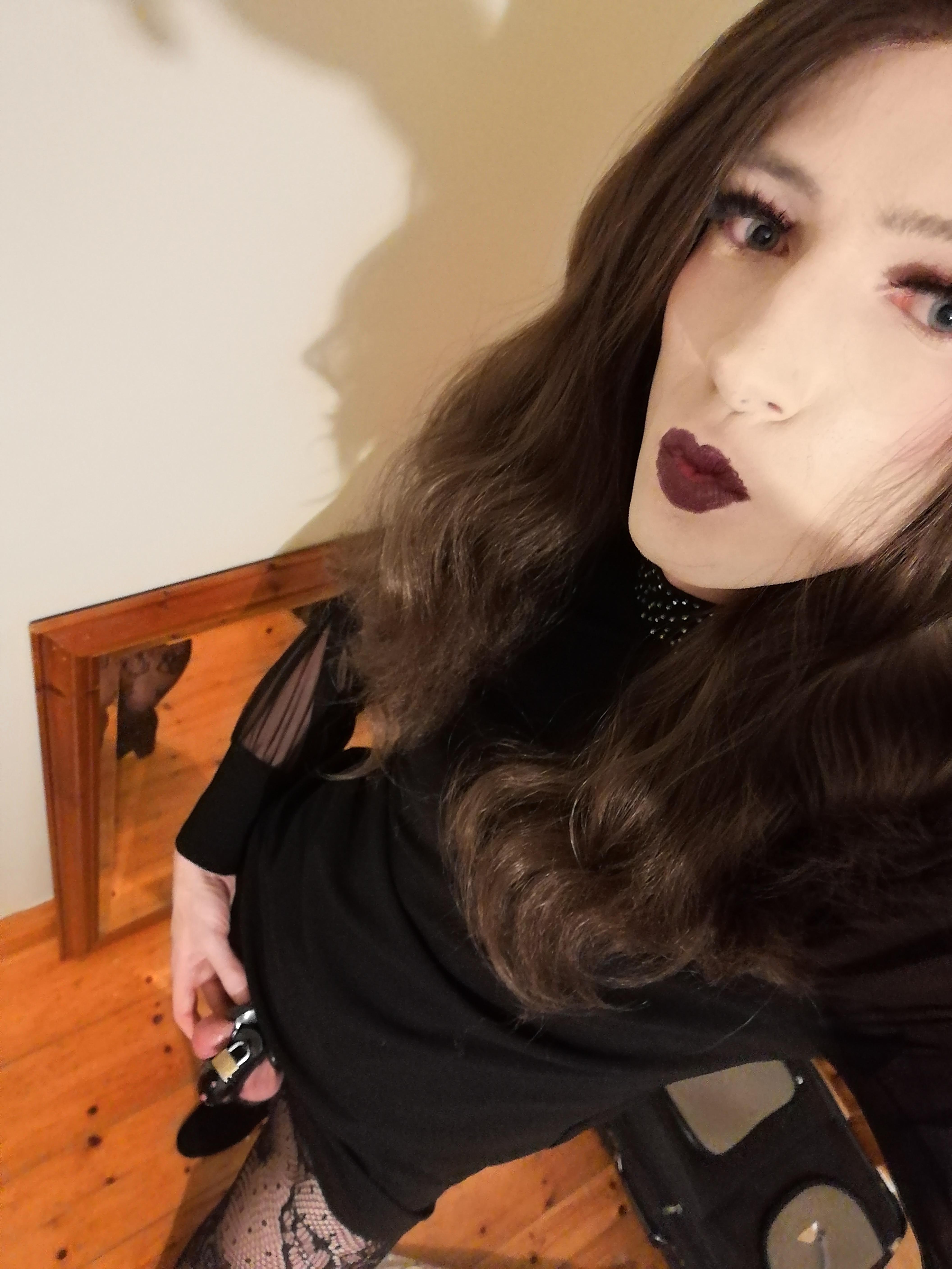 Every here should be locked for the foreseeable future xx | Scrolller