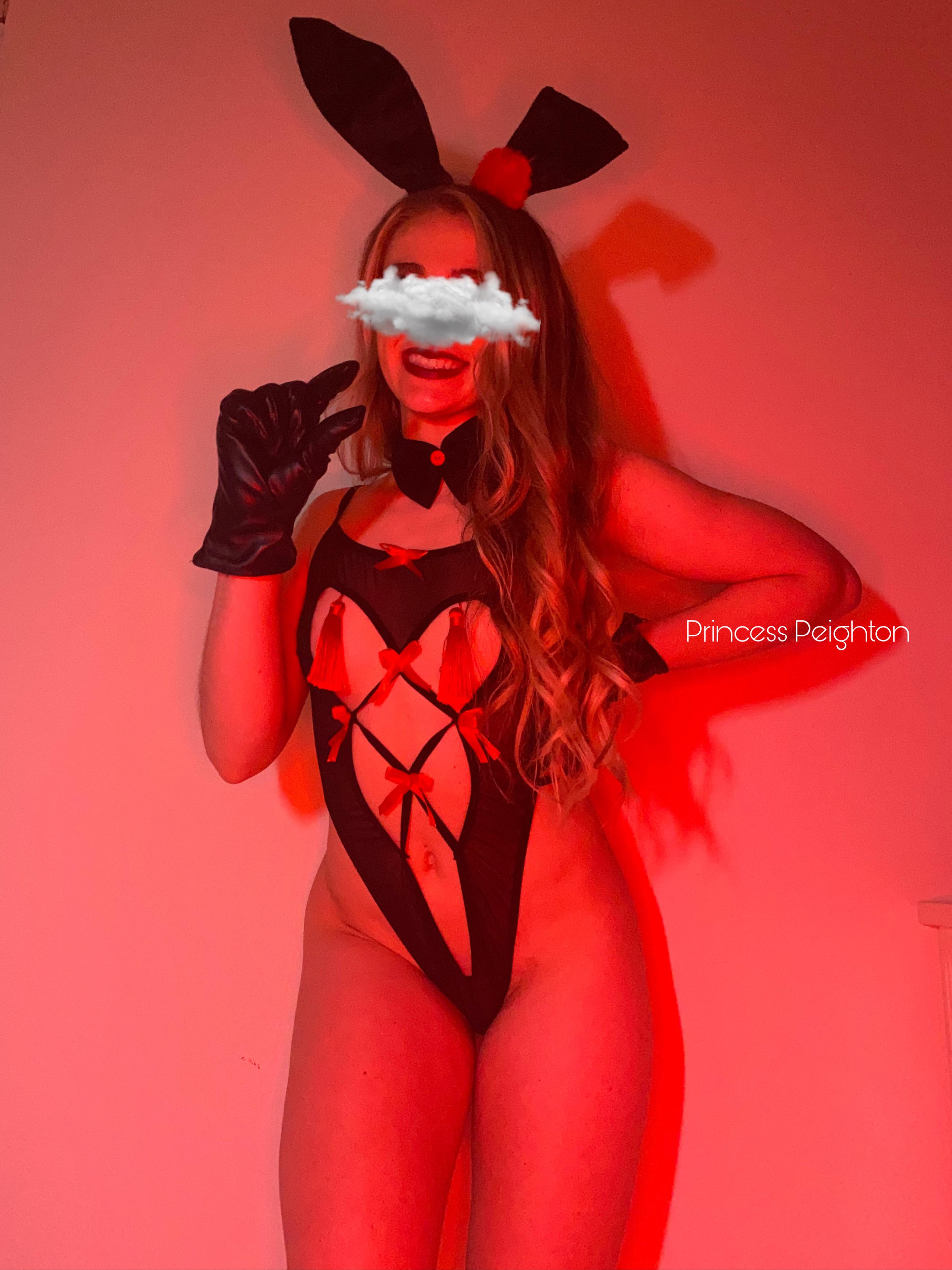 Ew it’s soooooo small! | Scrolller