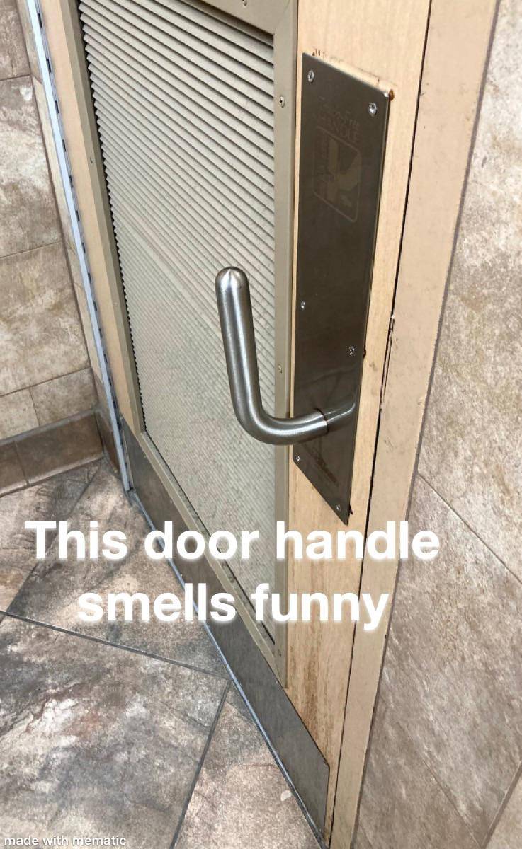 Excited door | Scrolller