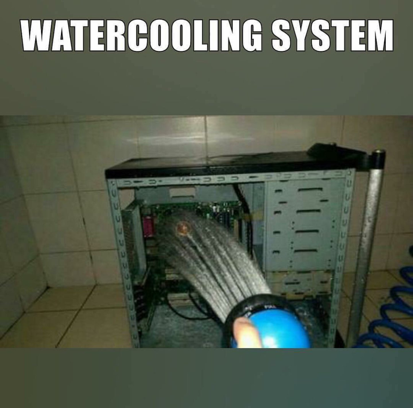 EXTREME water Cooling GUIDE | Scrolller