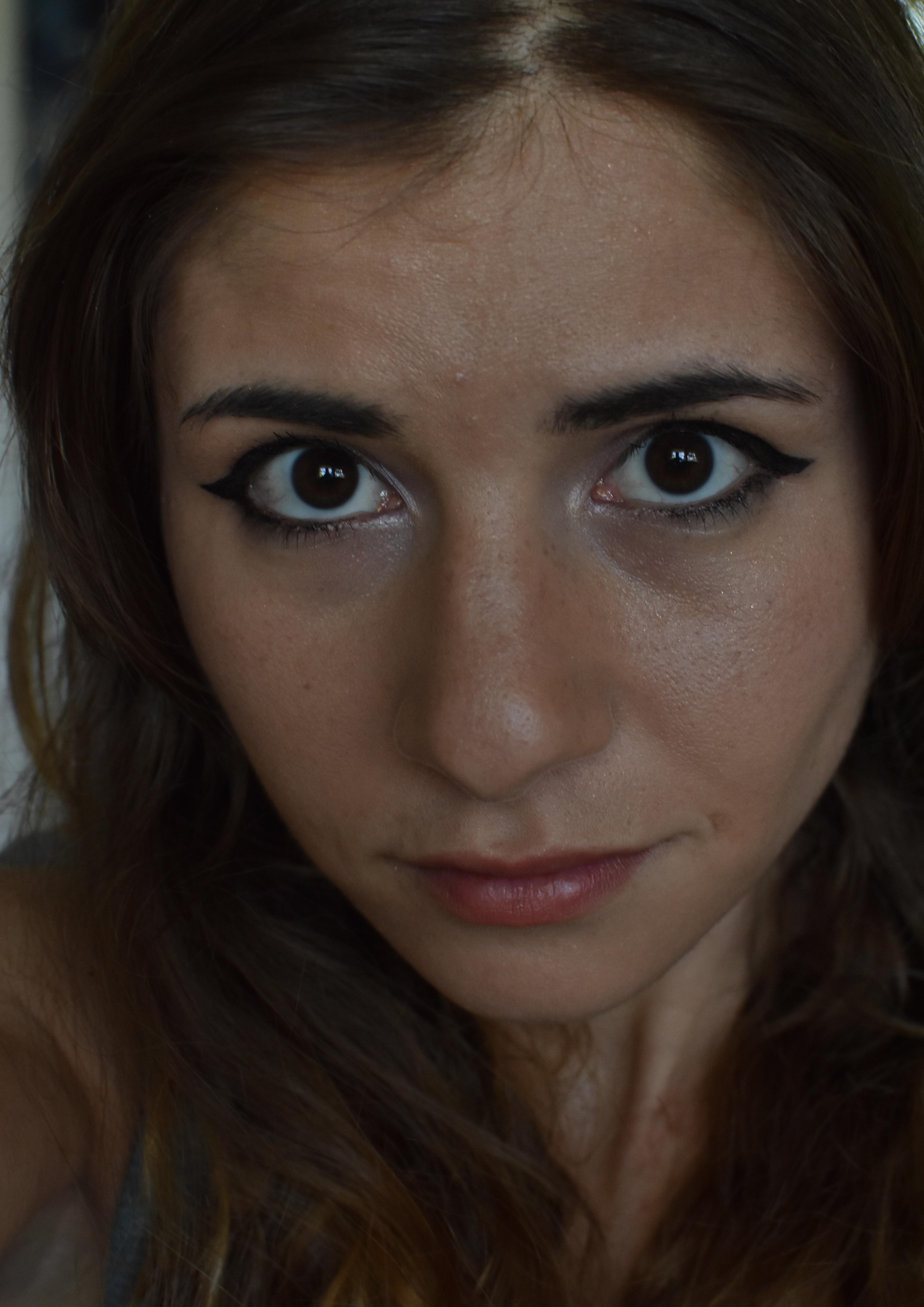 Eye contact 👀💕 | Scrolller