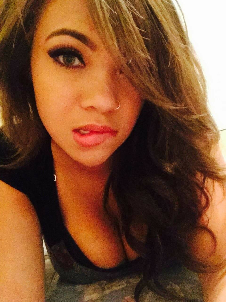 Pretty girl 😍 talkin' bout boobs and pussy later 😃 | Scrolller