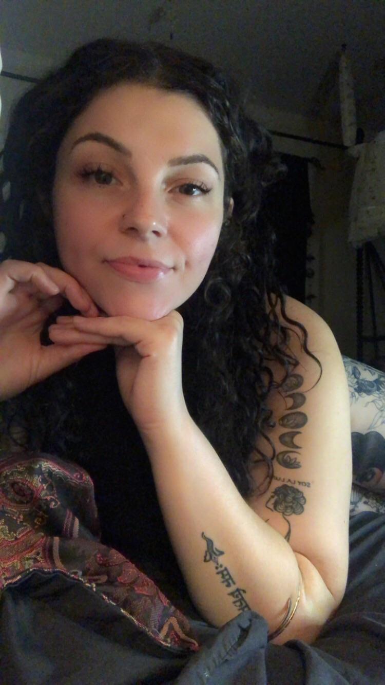 All work and no play makes Kitten a dull girl 🐈‍⬛ | Scrolller