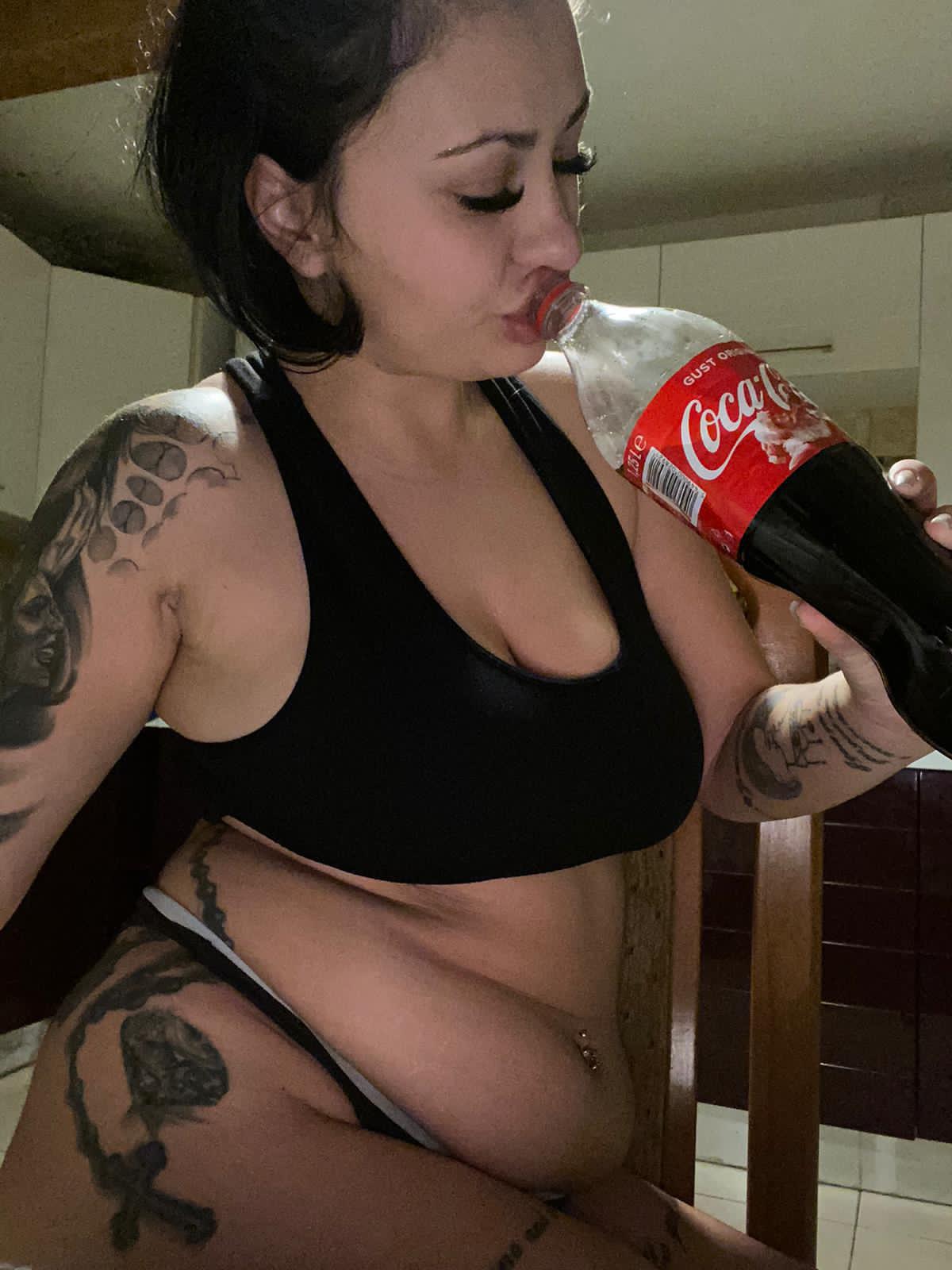 (F) Fatty | Scrolller