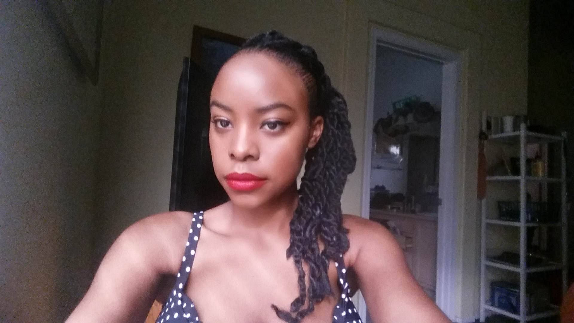 Face reveal | Scrolller