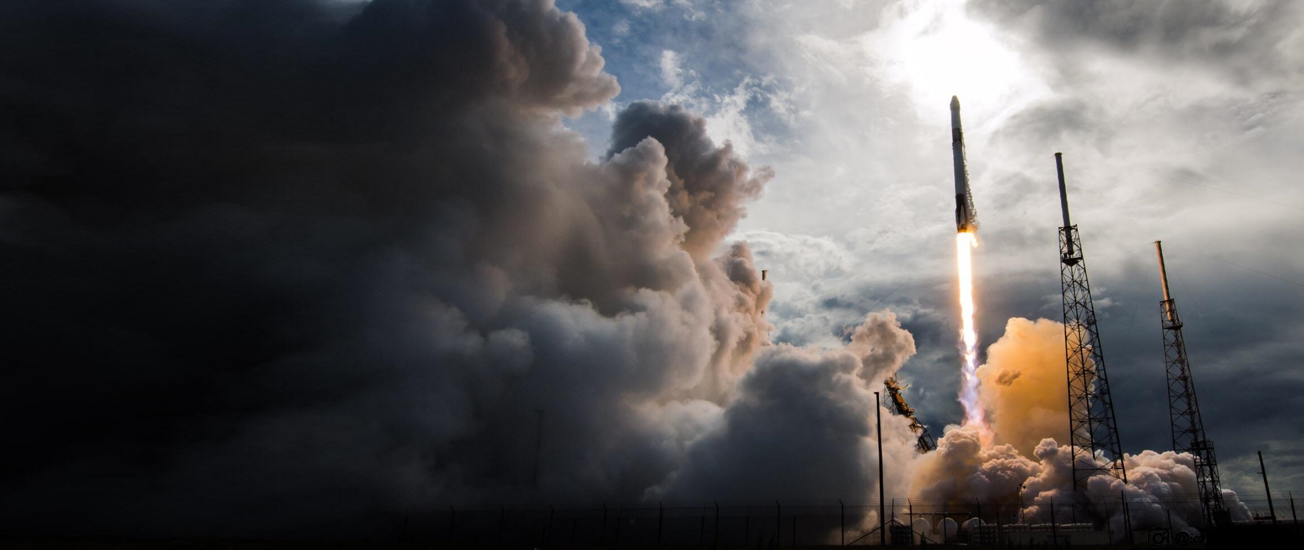 Falcon 9 launch [2560x1080] | Scrolller