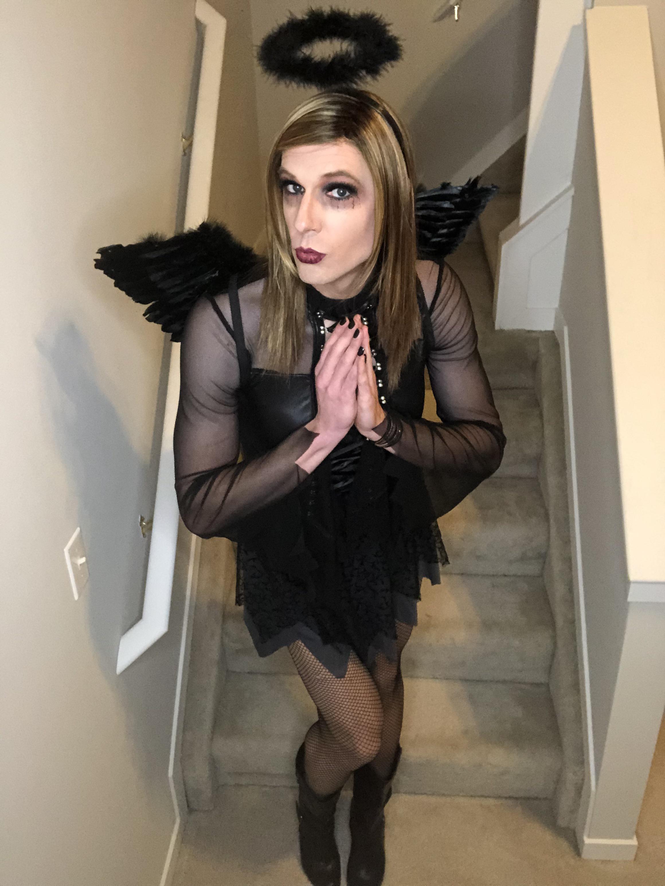 Fallen Dark Angel! Halloween 2020 🎃 👻 | Scrolller
