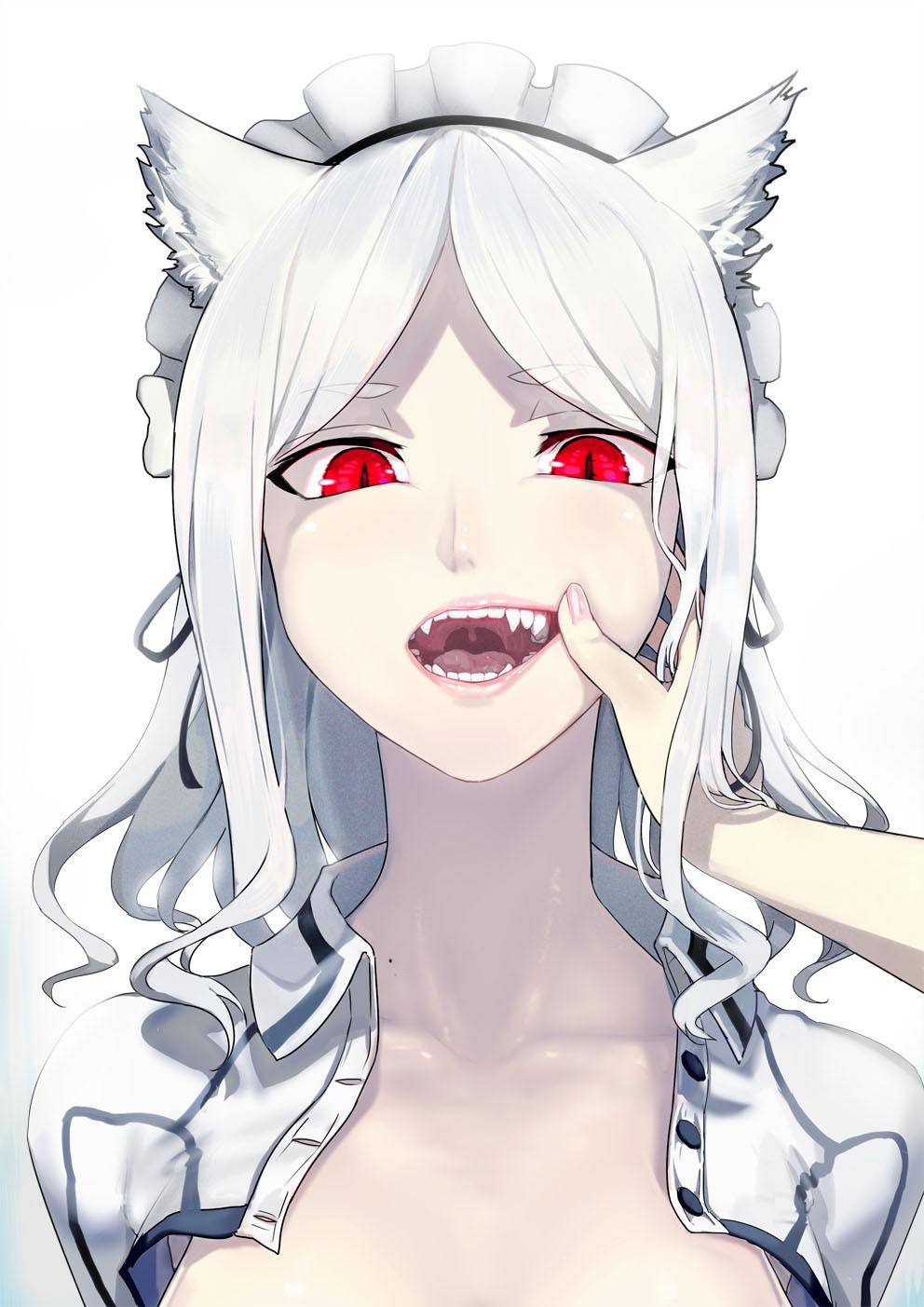 Fang inspection | Scrolller