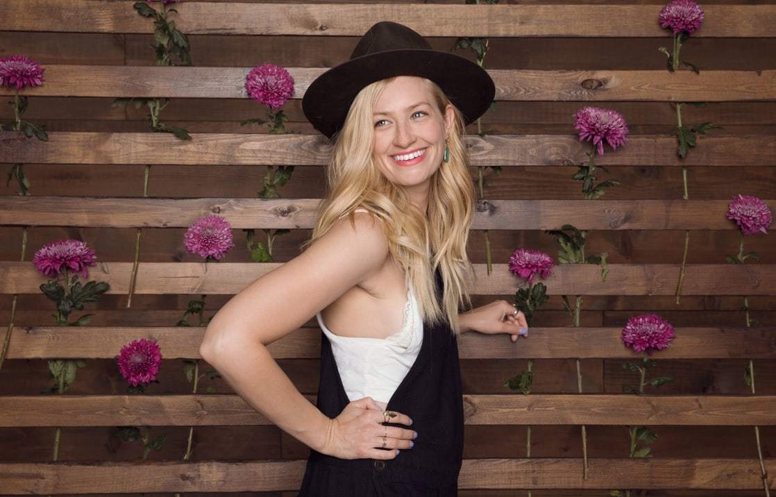 Farm girl | Scrolller