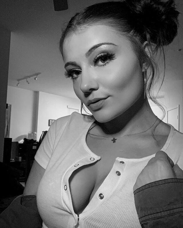 ️ favorite | Scrolller