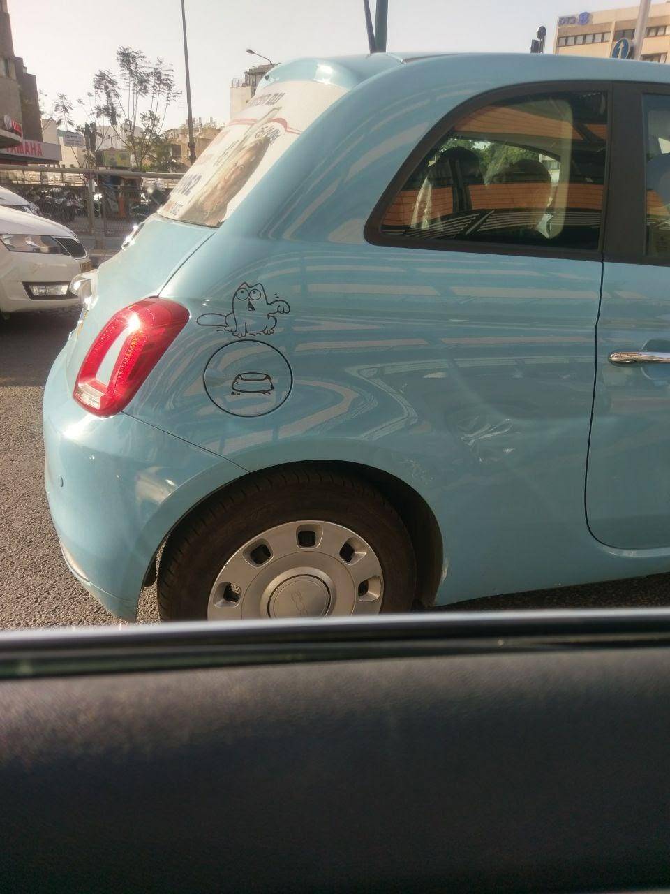 Feed me! | Scrolller