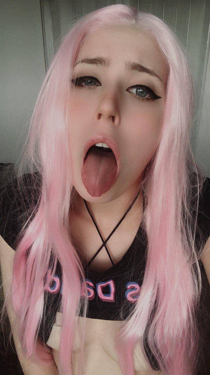 Feed me 😋 | Scrolller