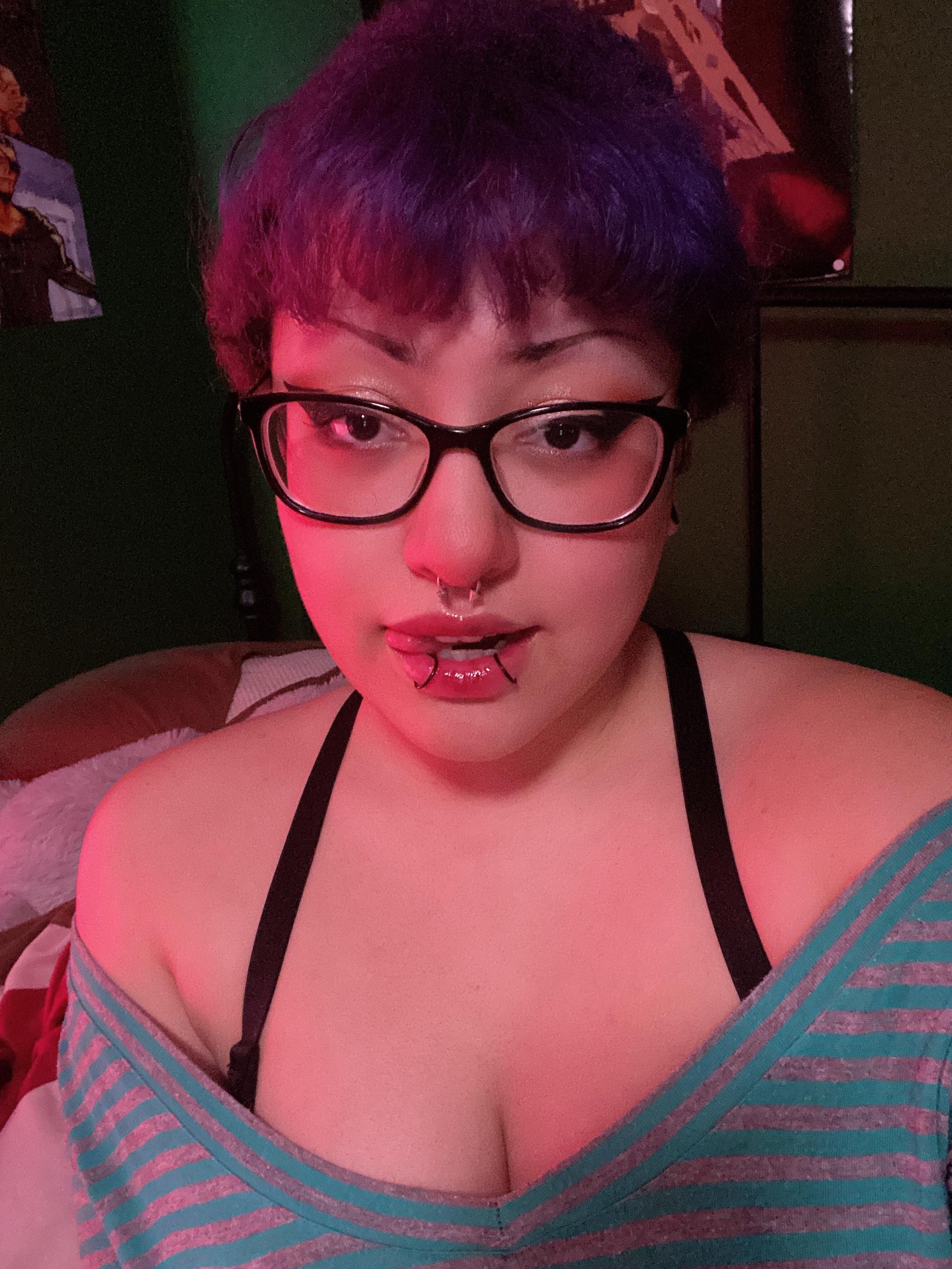 Feeling cute 💕 | Scrolller