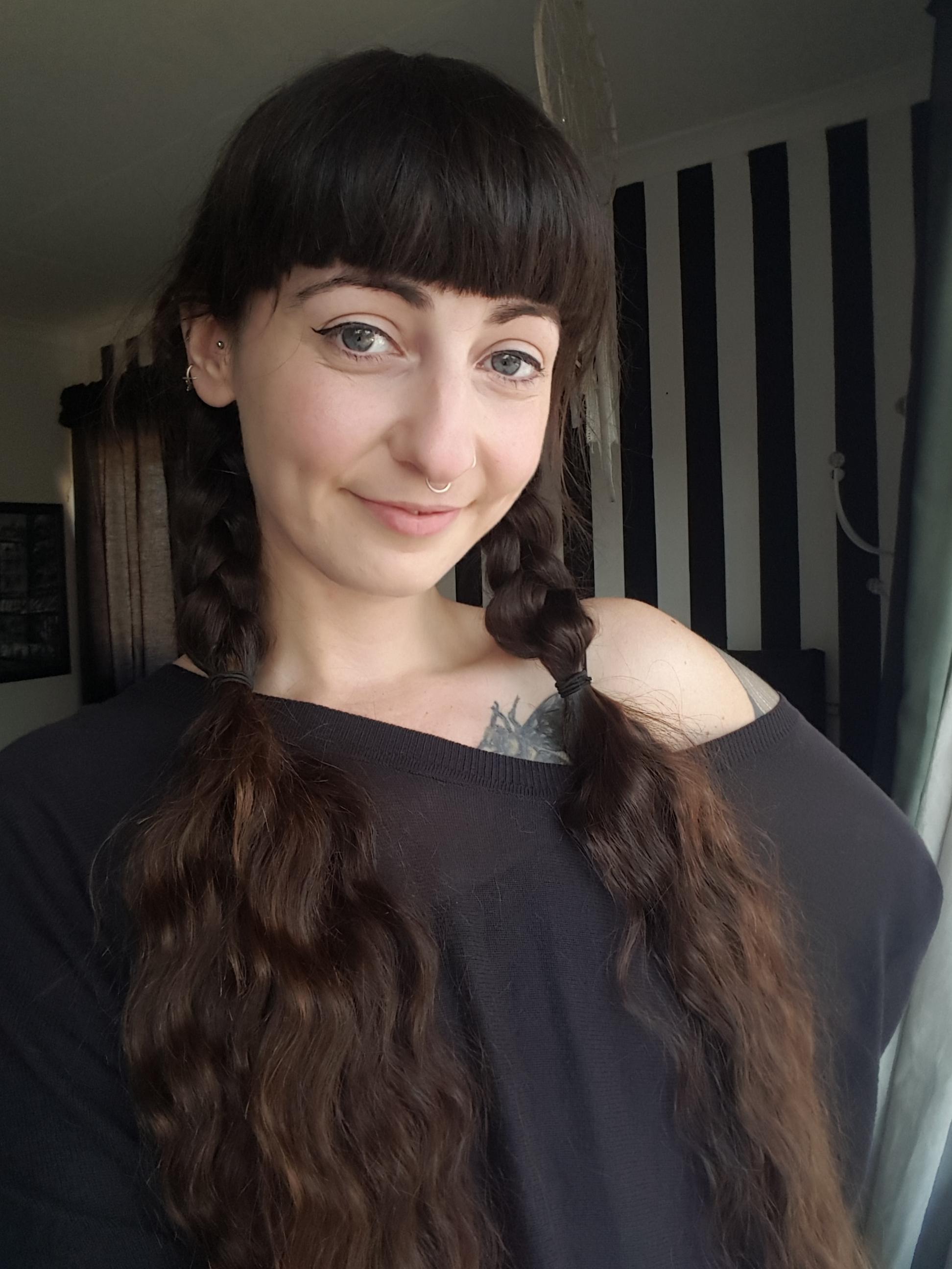 Just keep smiling | Scrolller