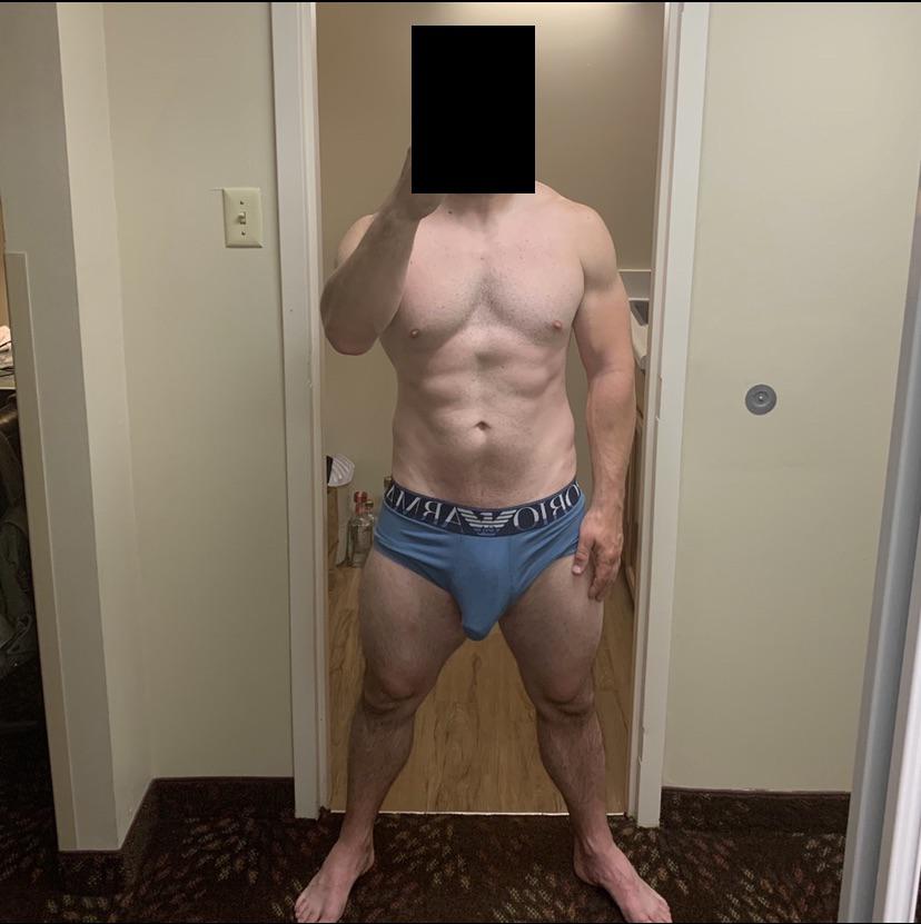 Feeling good after a few weeks of cutting weight. | Scrolller