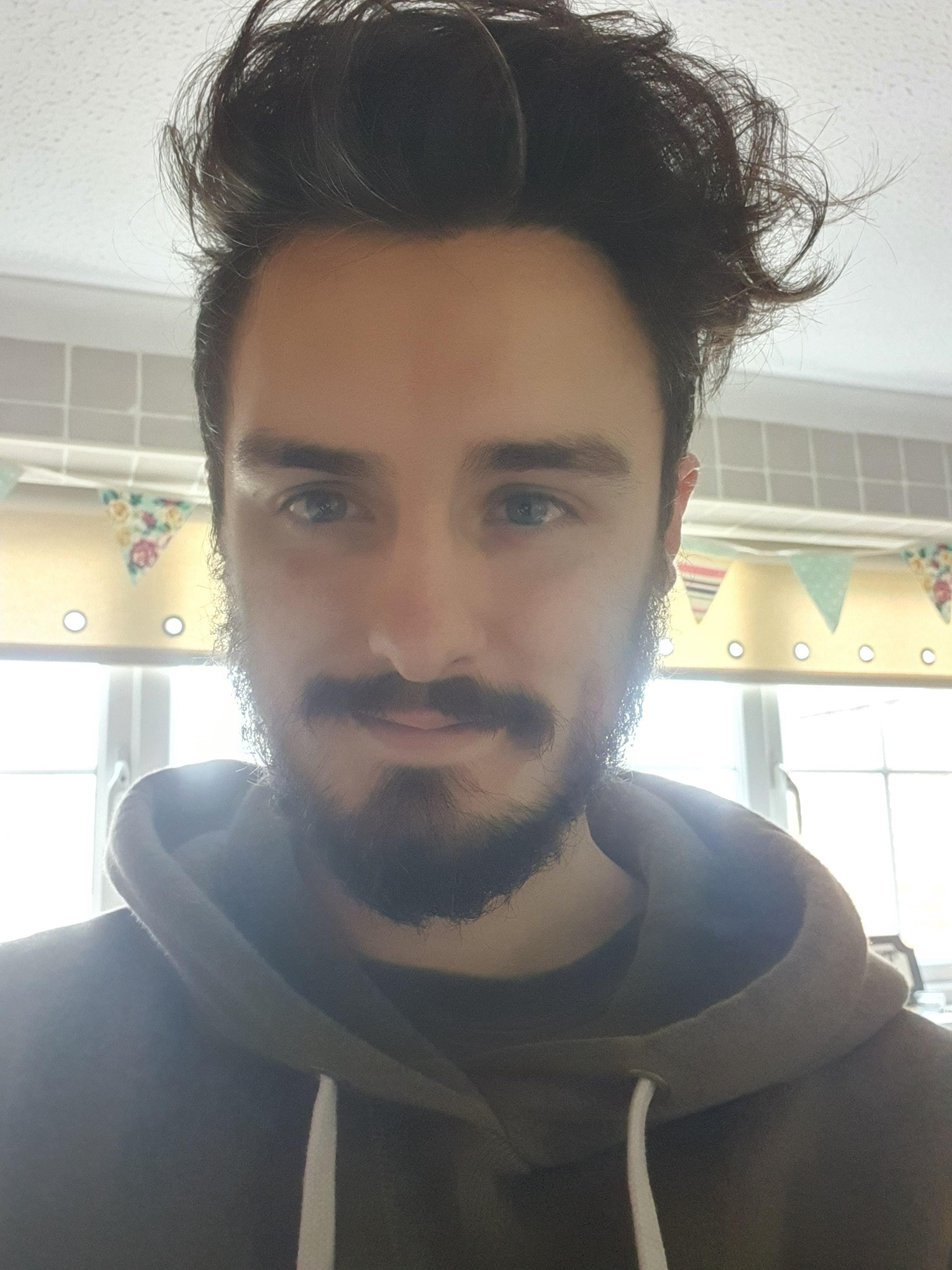 Work is slow [M27] | Scrolller