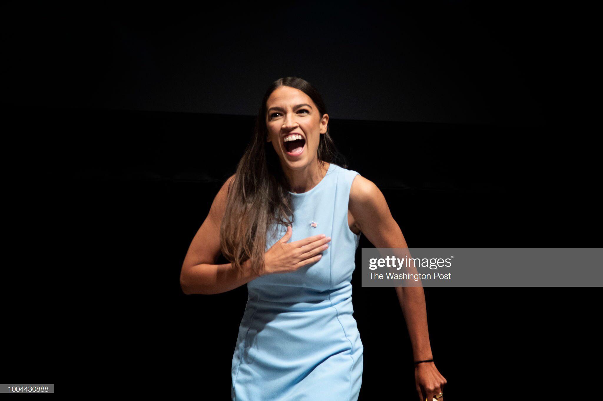 Feeling herself 🤤 | Scrolller