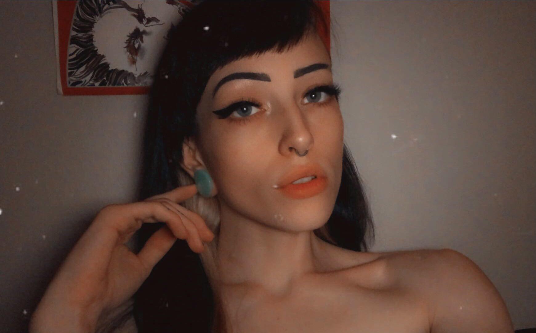 feeling myself lately (oc) | Scrolller