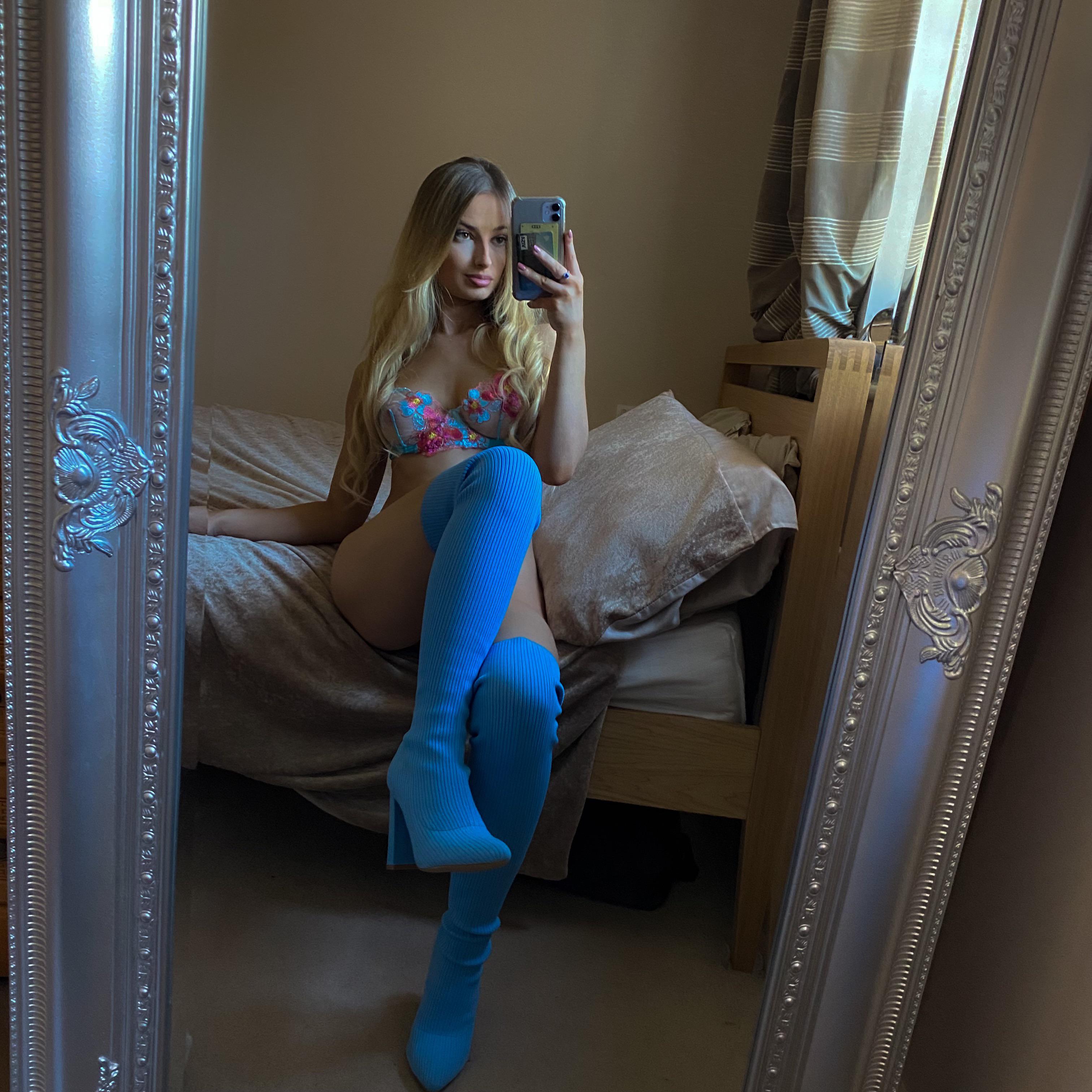 Feeling naughty | Scrolller