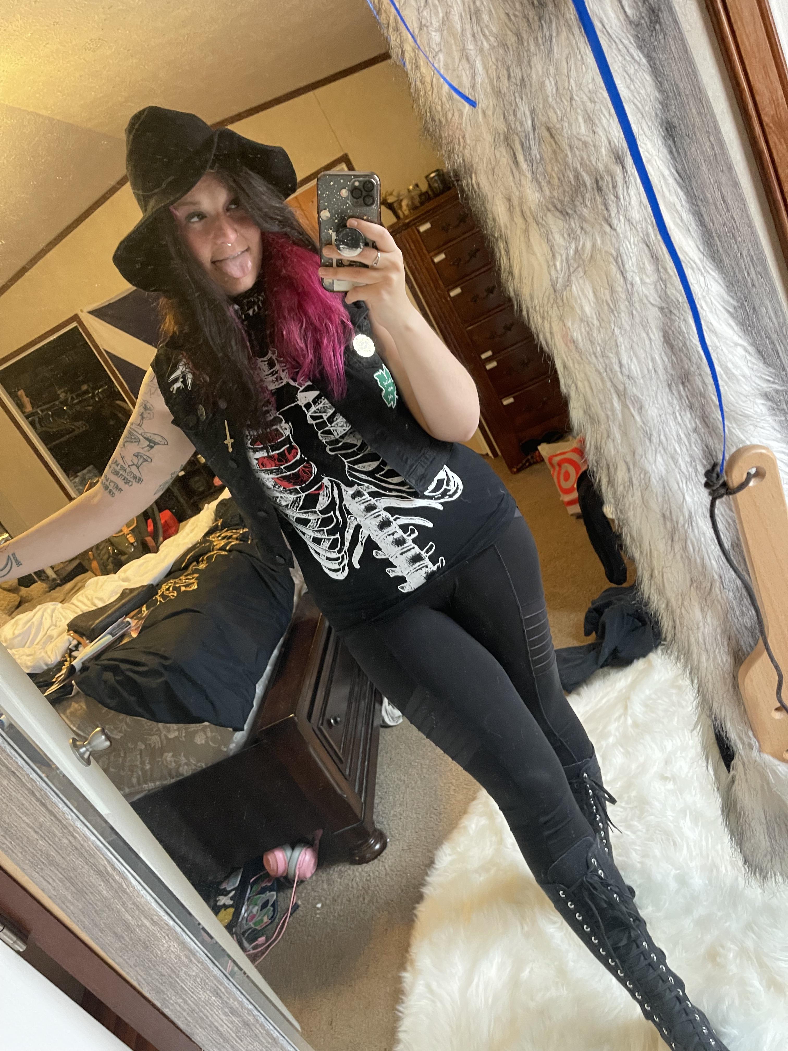 Feeling Spooky! Halloween is just around the corner! (Over 18) | Scrolller