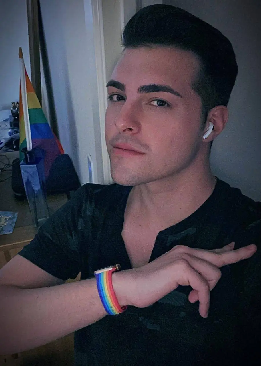 Feeling Super Gay Today Scrolller