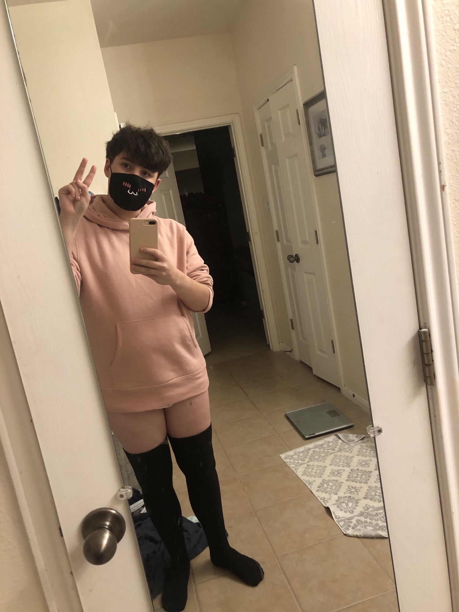 Feeling suuuuper cute rn ️ | Scrolller