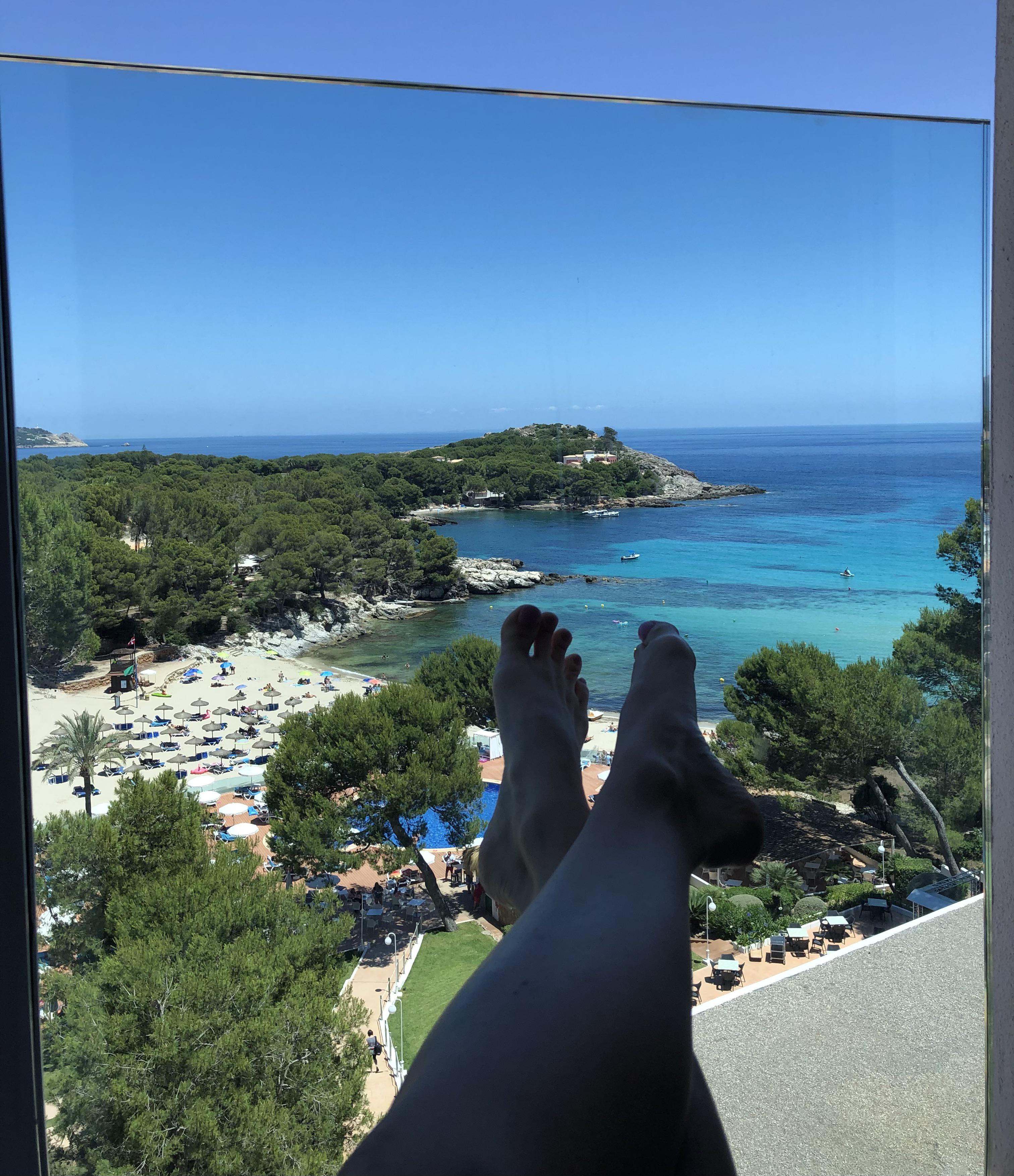 Hello feet and see lovers 🙋‍♀️ | Scrolller