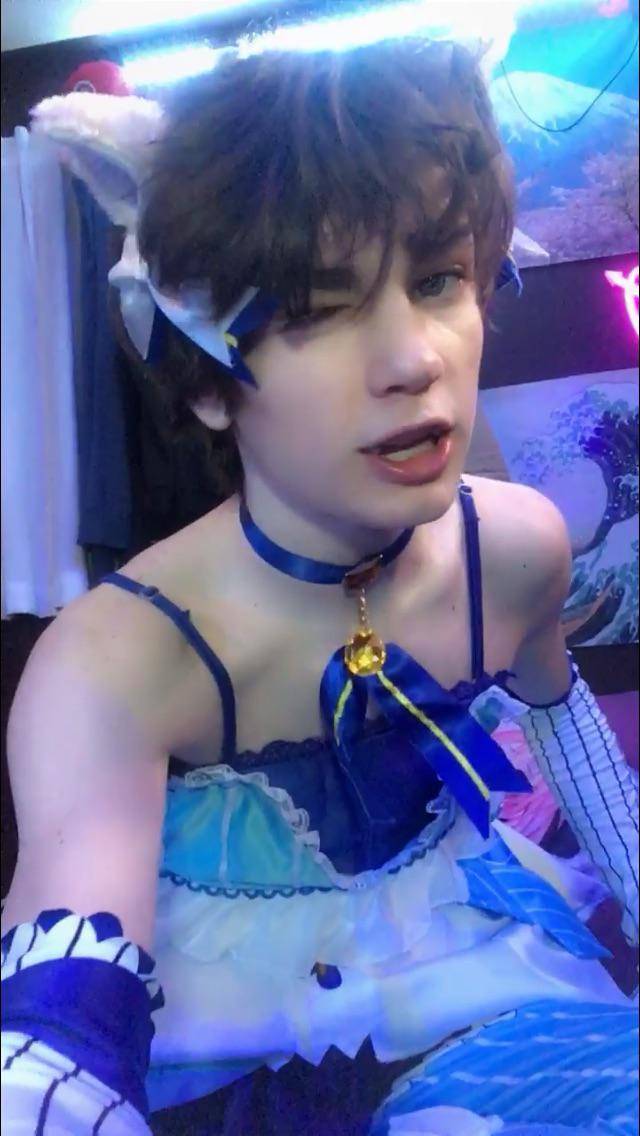 Felix from rezero cosplay ️🥰 | Scrolller