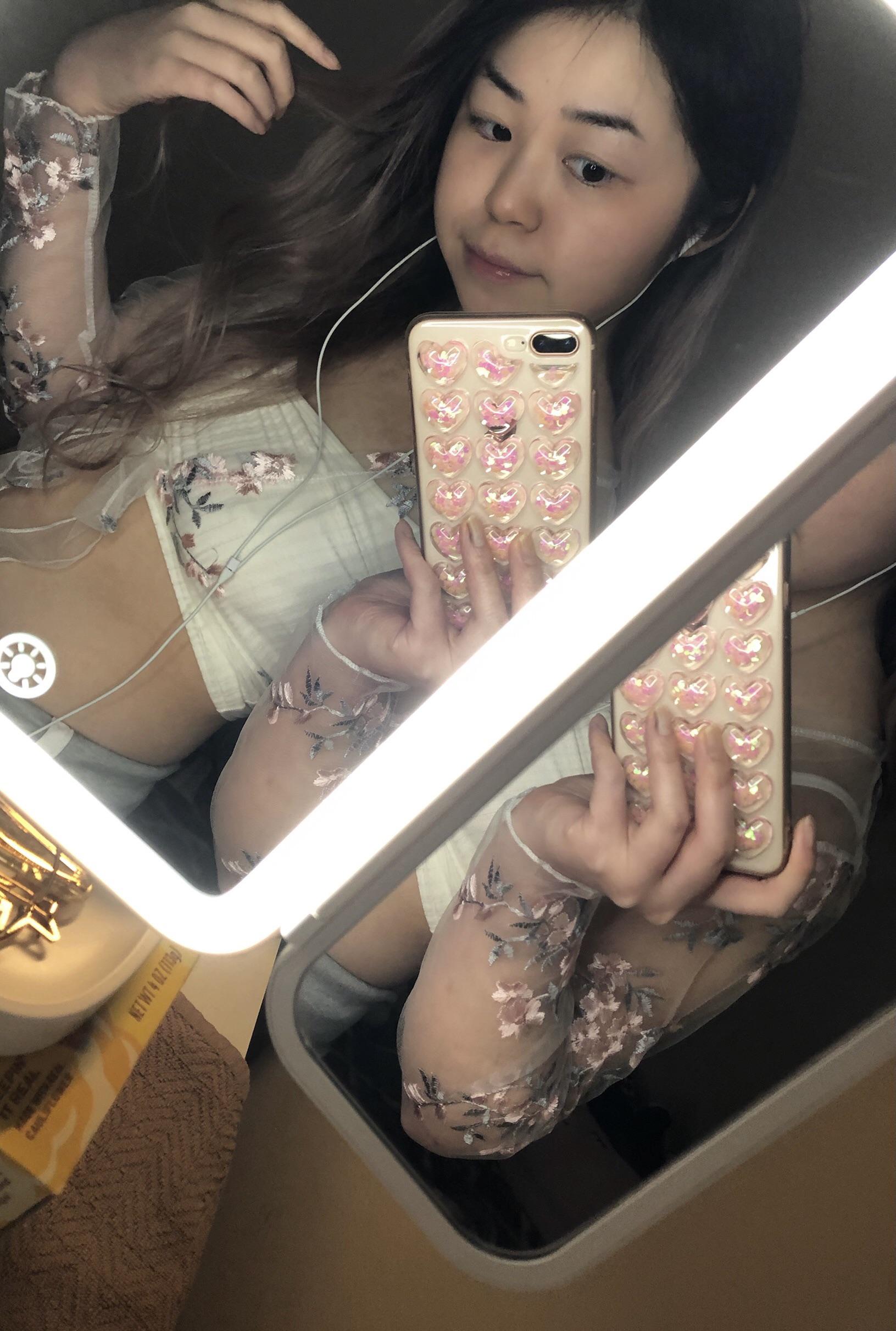 Felt cute, might delete later [Over 18] | Scrolller