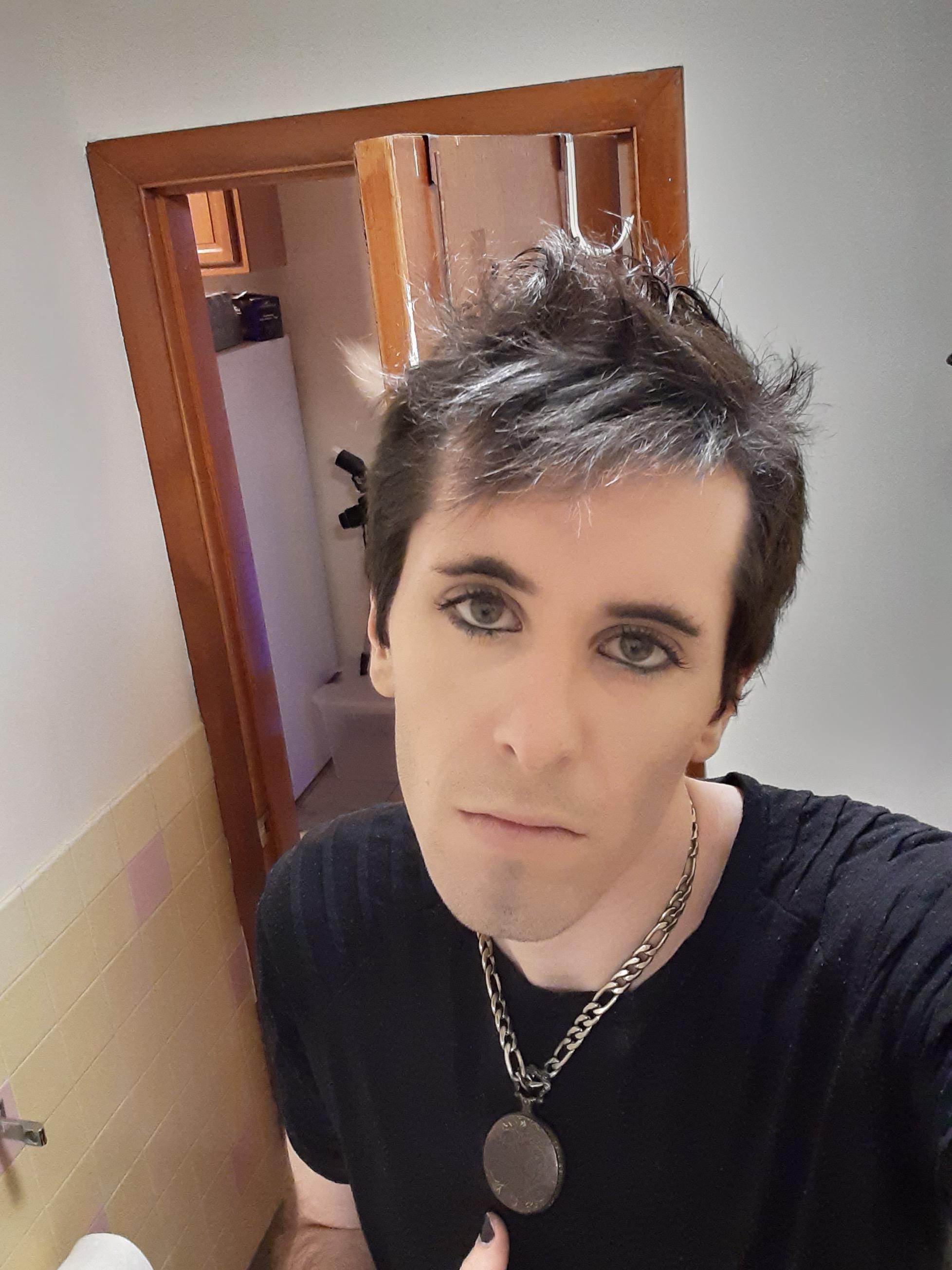 Felt Kinda Cute Scrolller