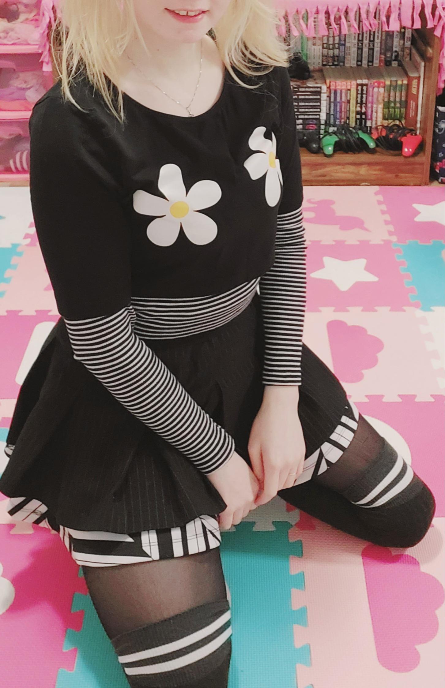 Felt Kinda Cute For Once Lol Scrolller