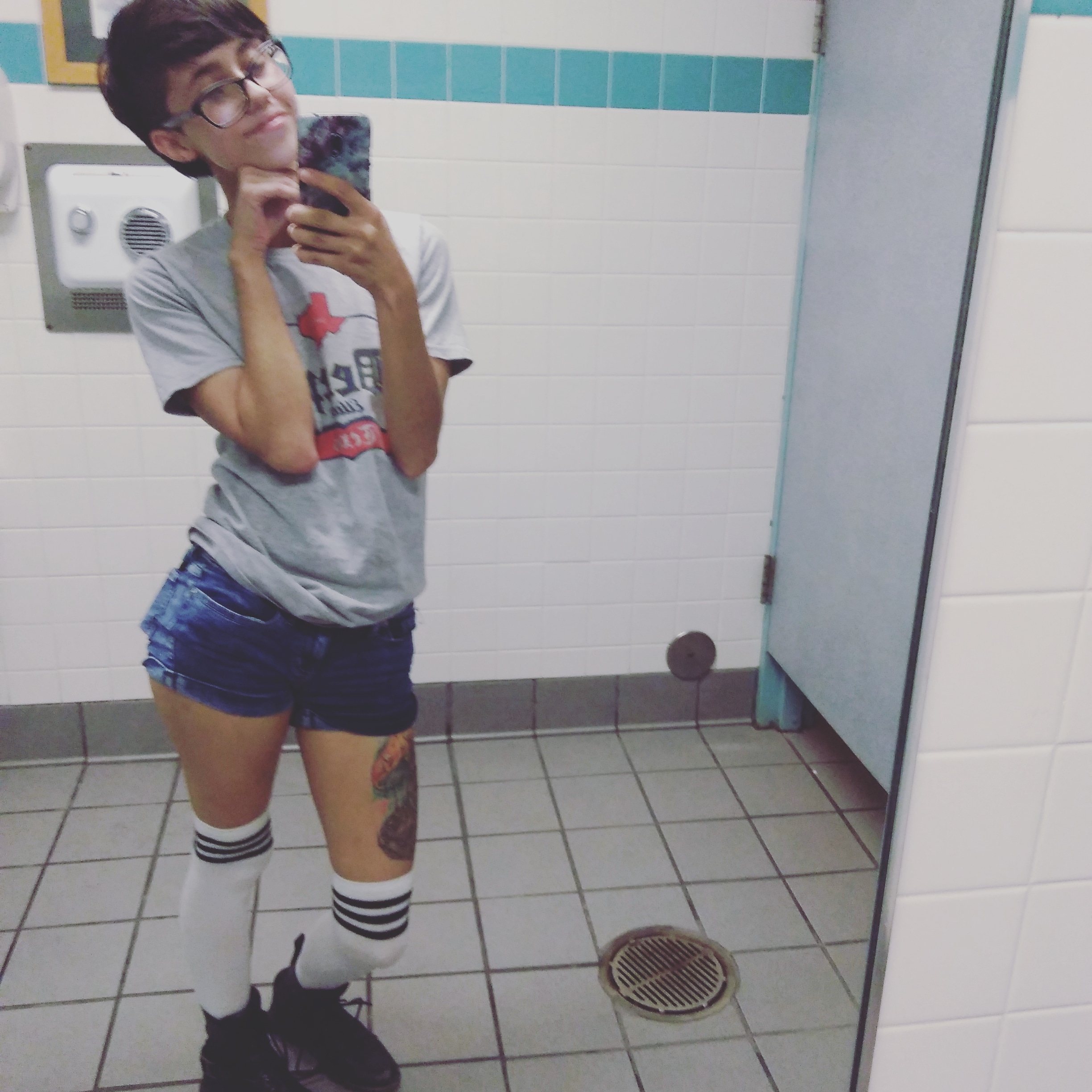 Felt super hot boi 🖤 | Scrolller