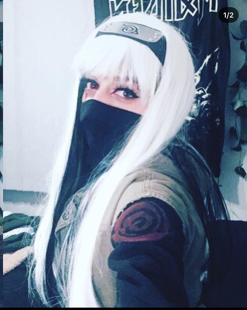 Female Kakashi from Naruto Cosplay (Thewaifuprincess). | Scrolller