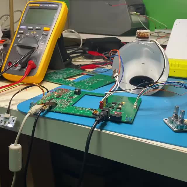 Ferrofluid Audio Visualizer | Scrolller