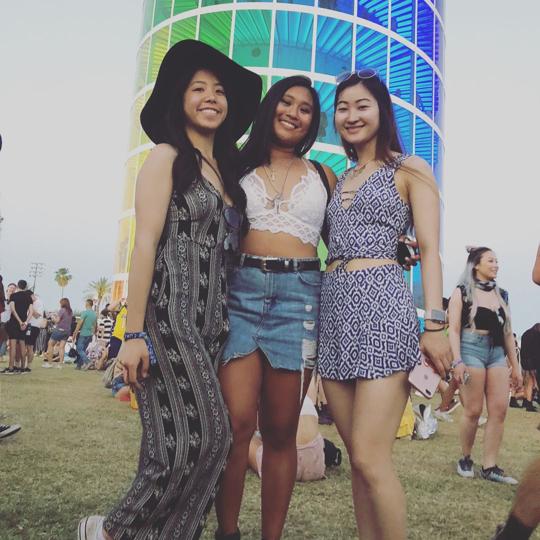 Festival girls | Scrolller