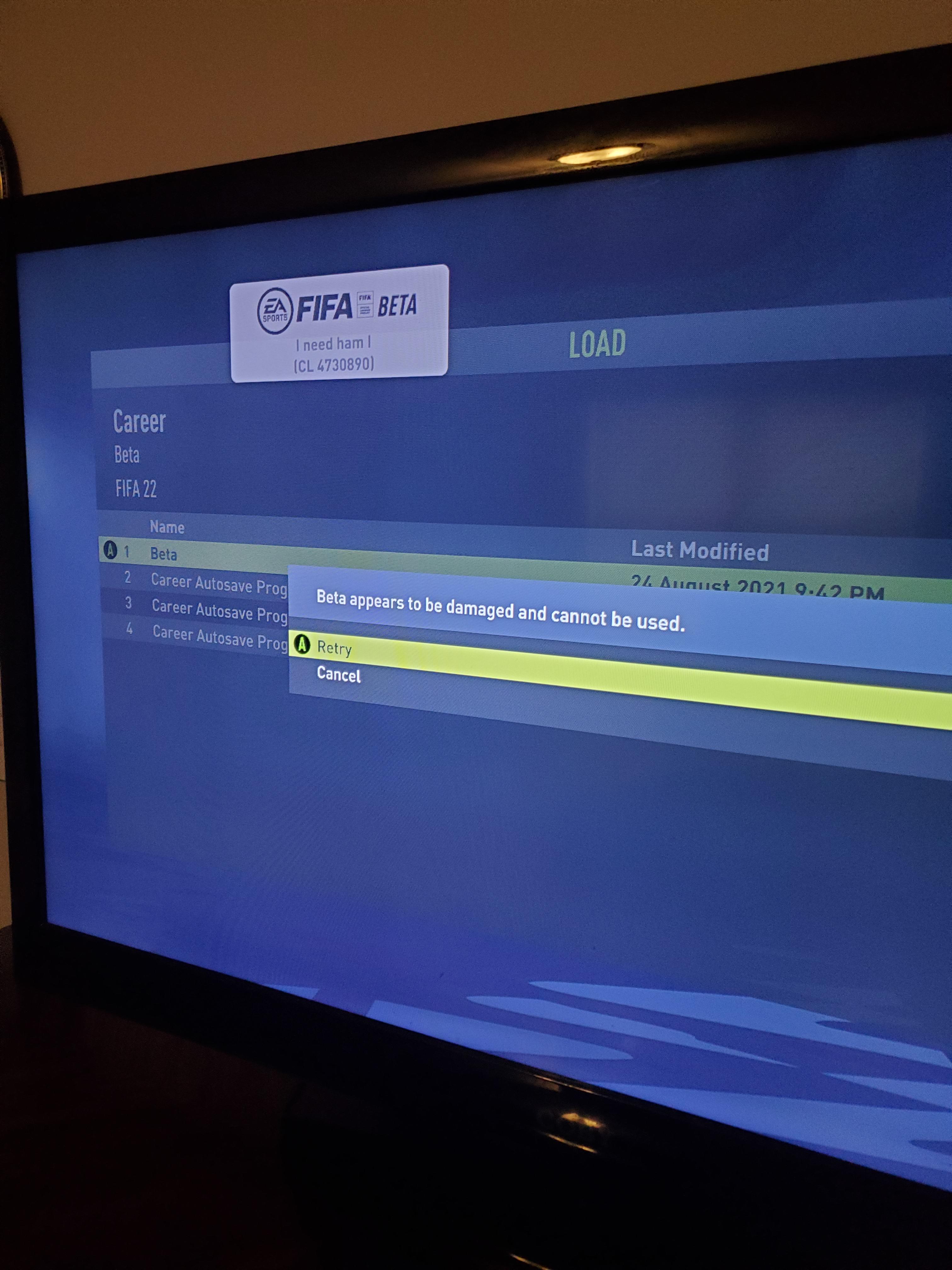 Fifa 22 beta career mode "damaged". Does anyone know how to fix this? I ...