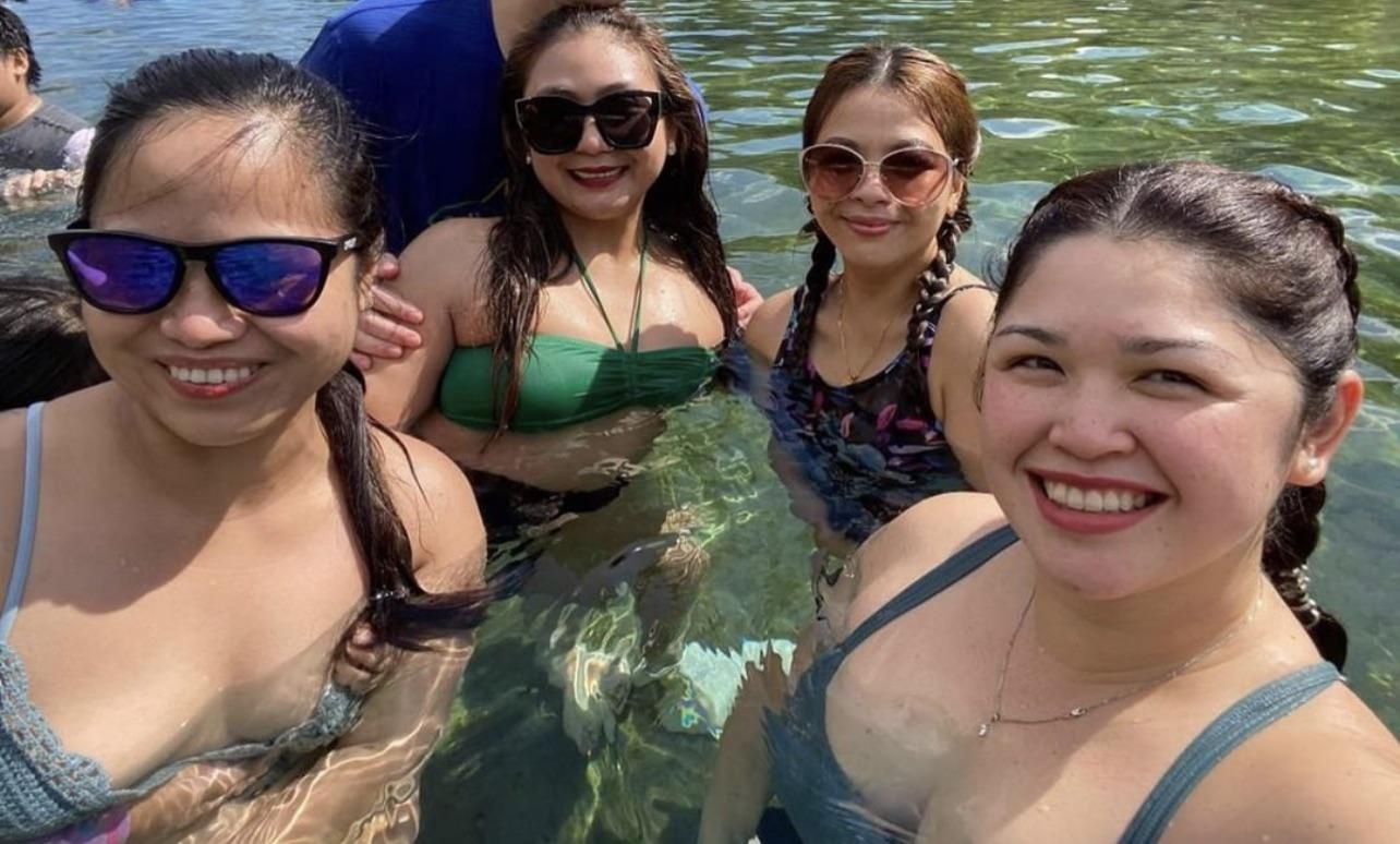 Filipina buddies | Scrolller