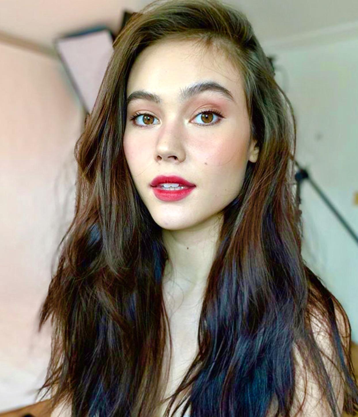 Filipina x British | Scrolller