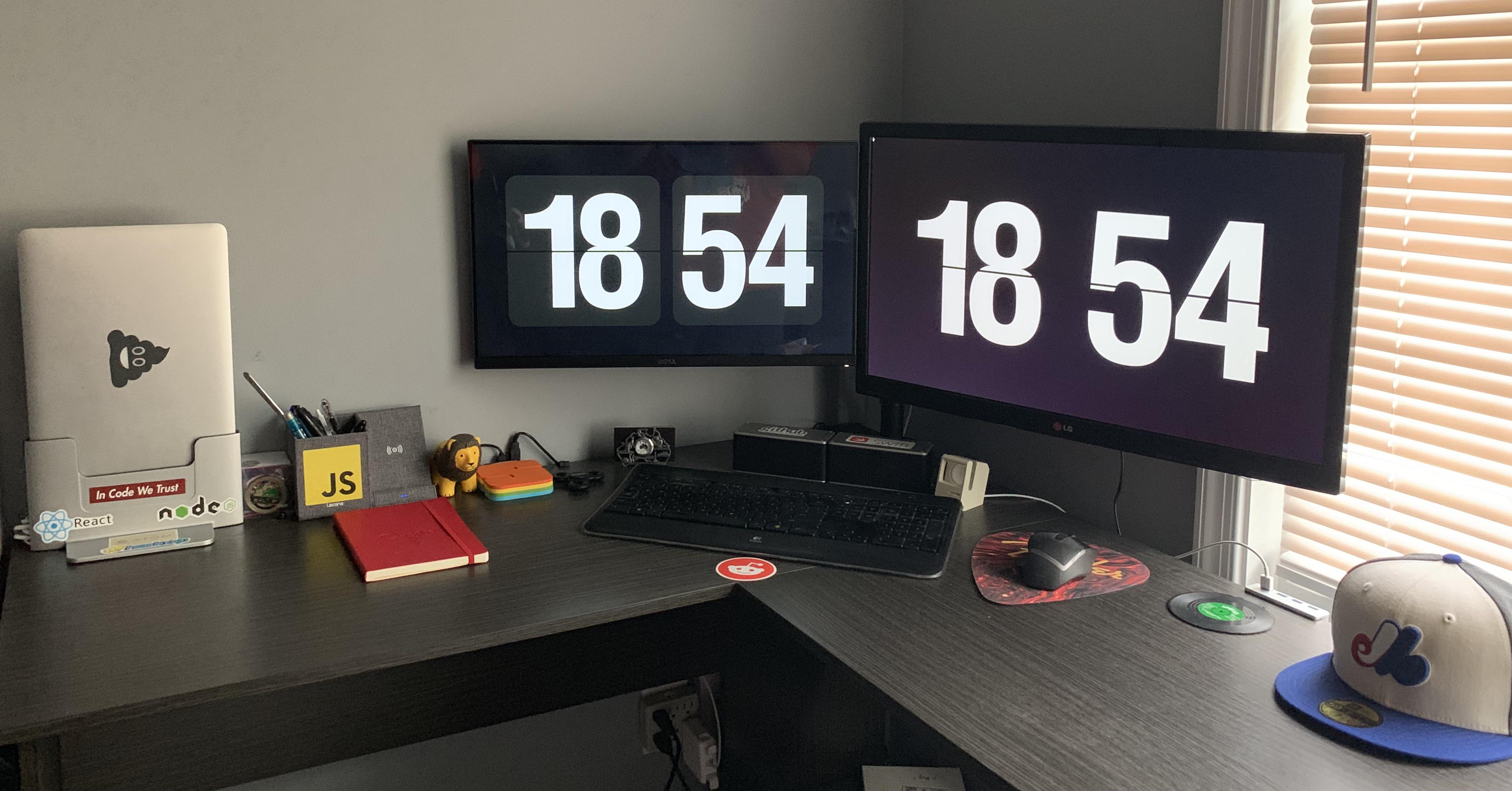 Finally a dual monitor setup! | Scrolller