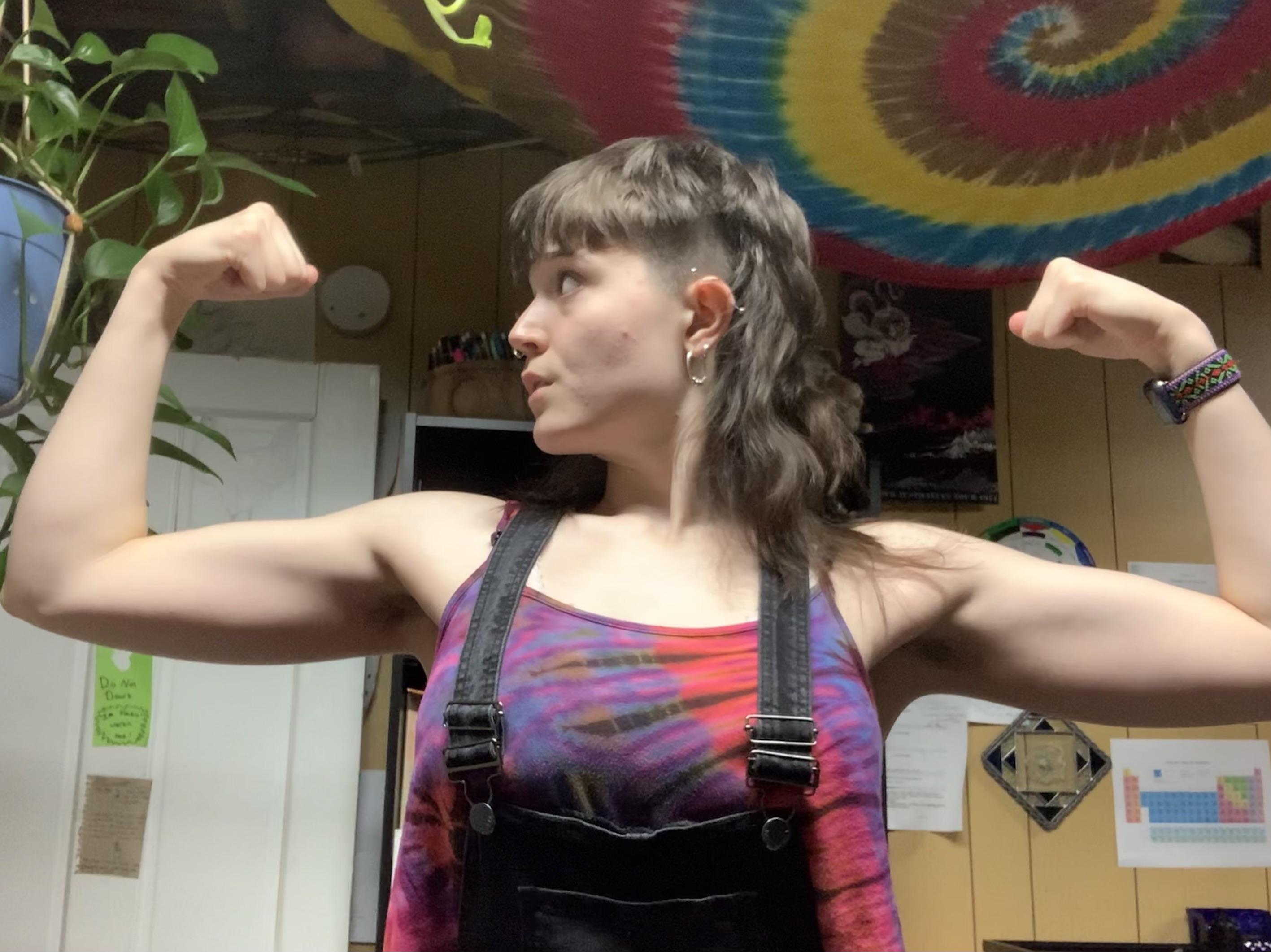 Finally beginning to see some progress 🏋🏻‍♀️ | Scrolller