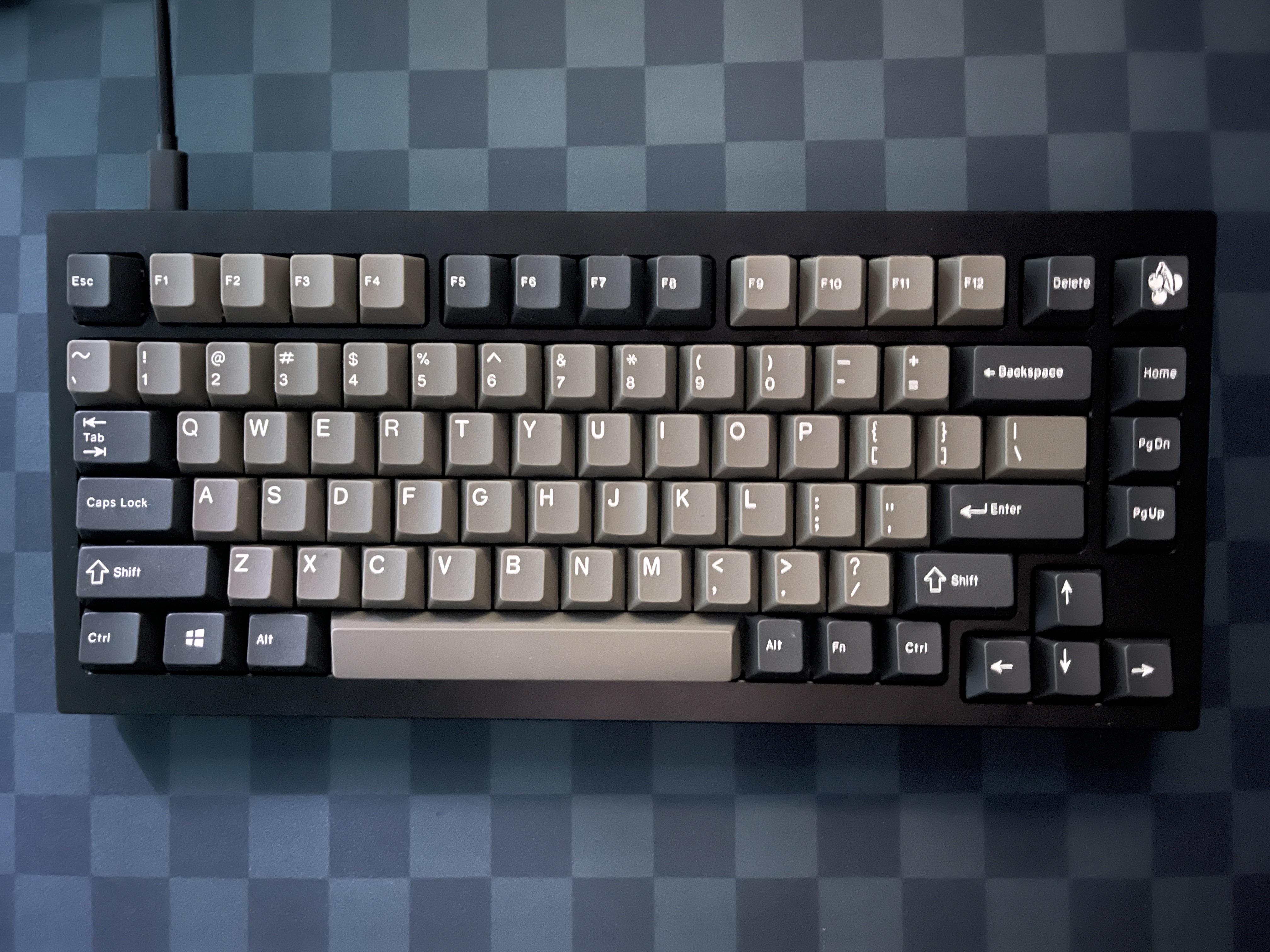 Finally finished my first fully custom mechanical keyboard! (specs in the comments) | Scrolller