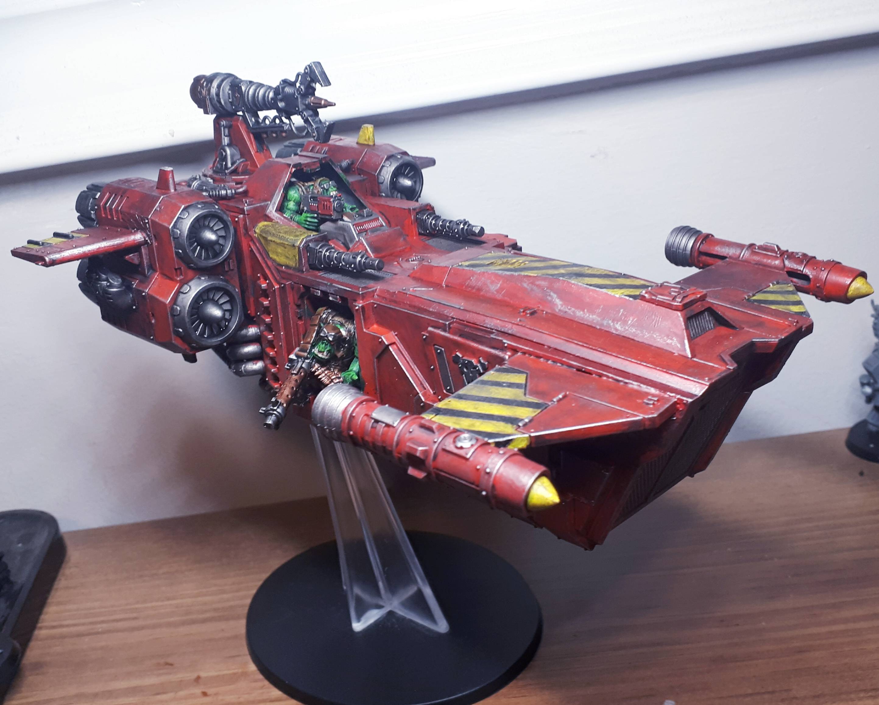 Finally got around to painting up this kitbash. Da Orkz will rule da skies! | Scrolller