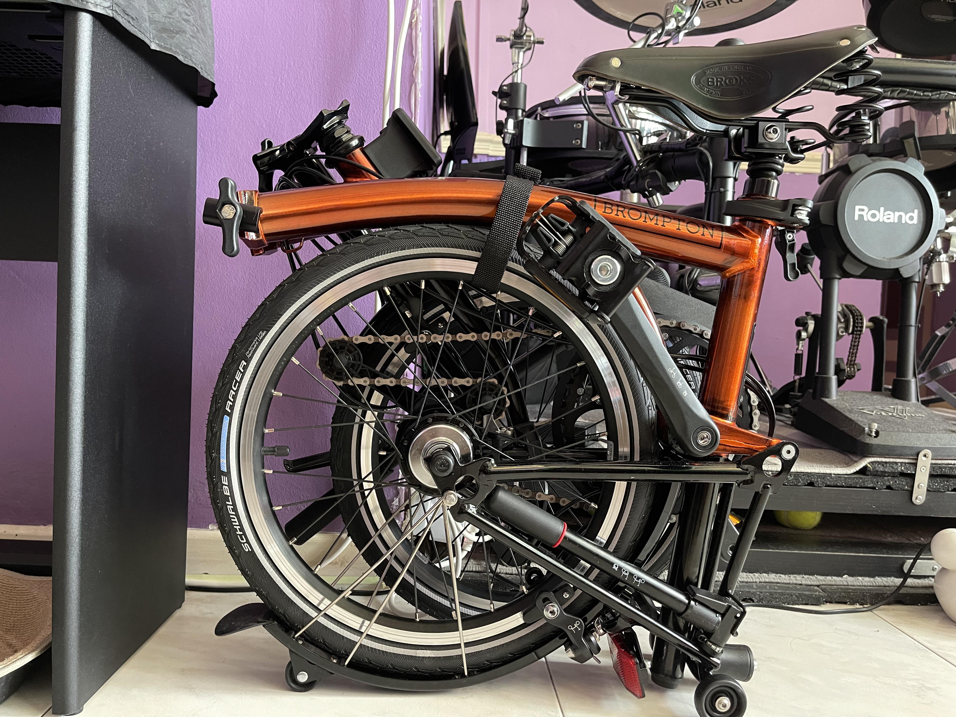 Finally got my first Brompton! Meet Barney 😍 | Scrolller