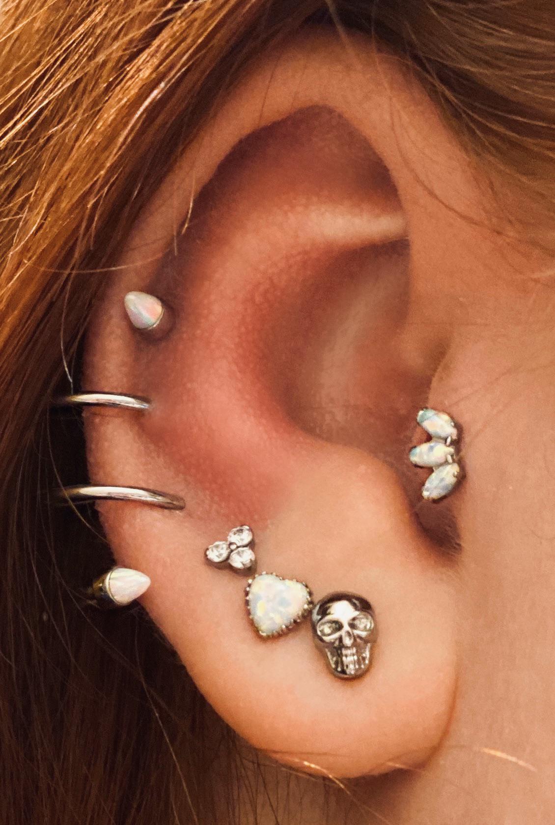 Finally happy with my ear setup. :) | Scrolller