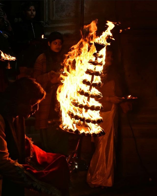 Fire Aarti | Scrolller