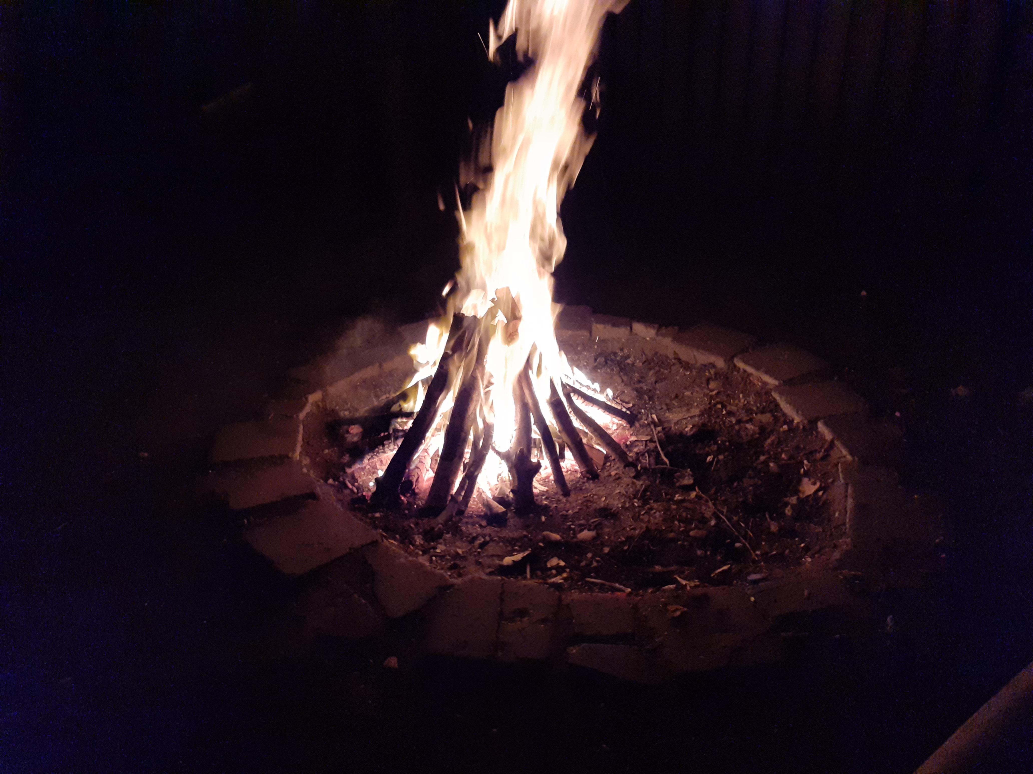 Fire is good!!!👍👍👍 | Scrolller