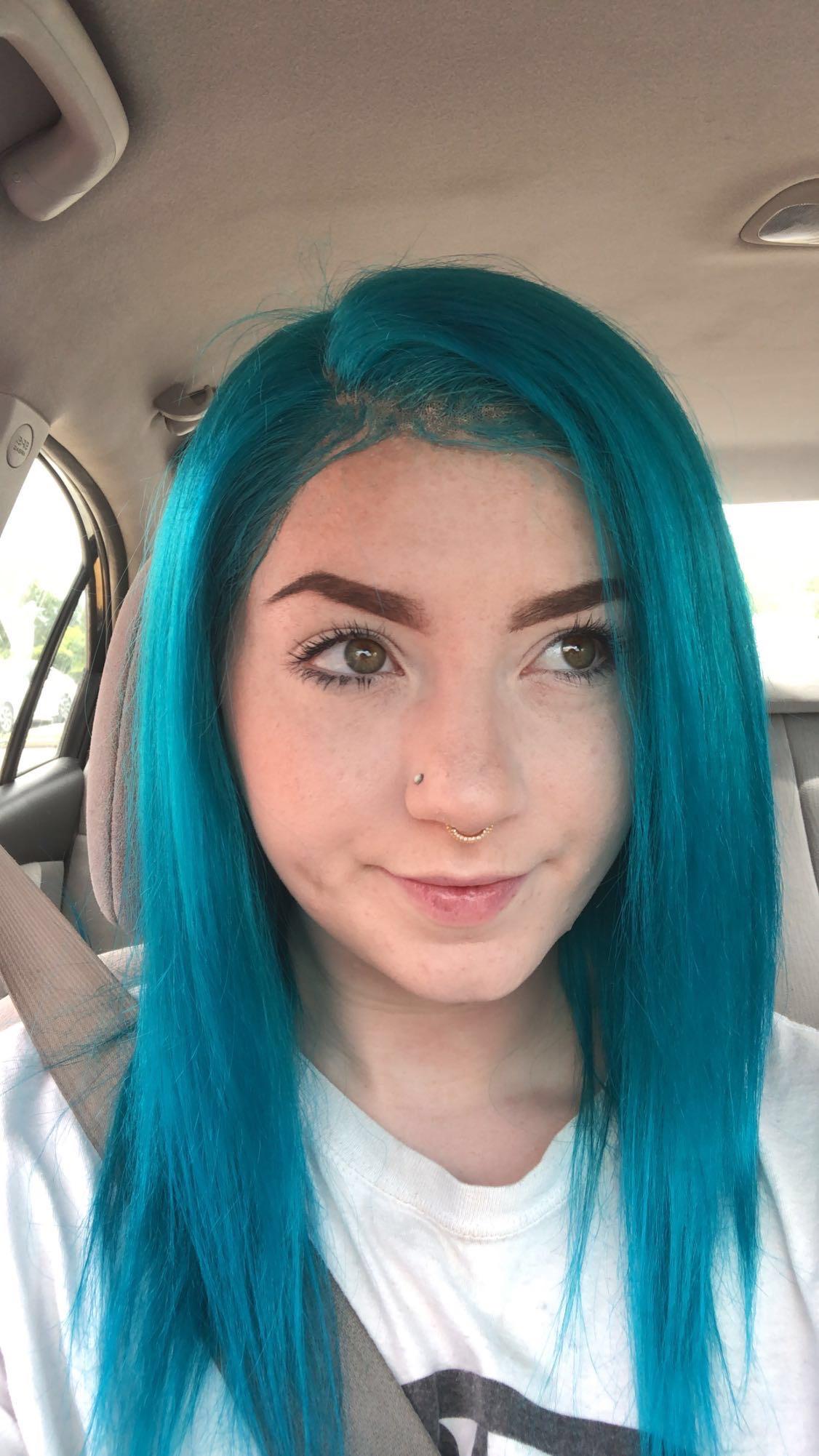 First frontal install! Anyone got tips for making the hairline look more natural? | Scrolller