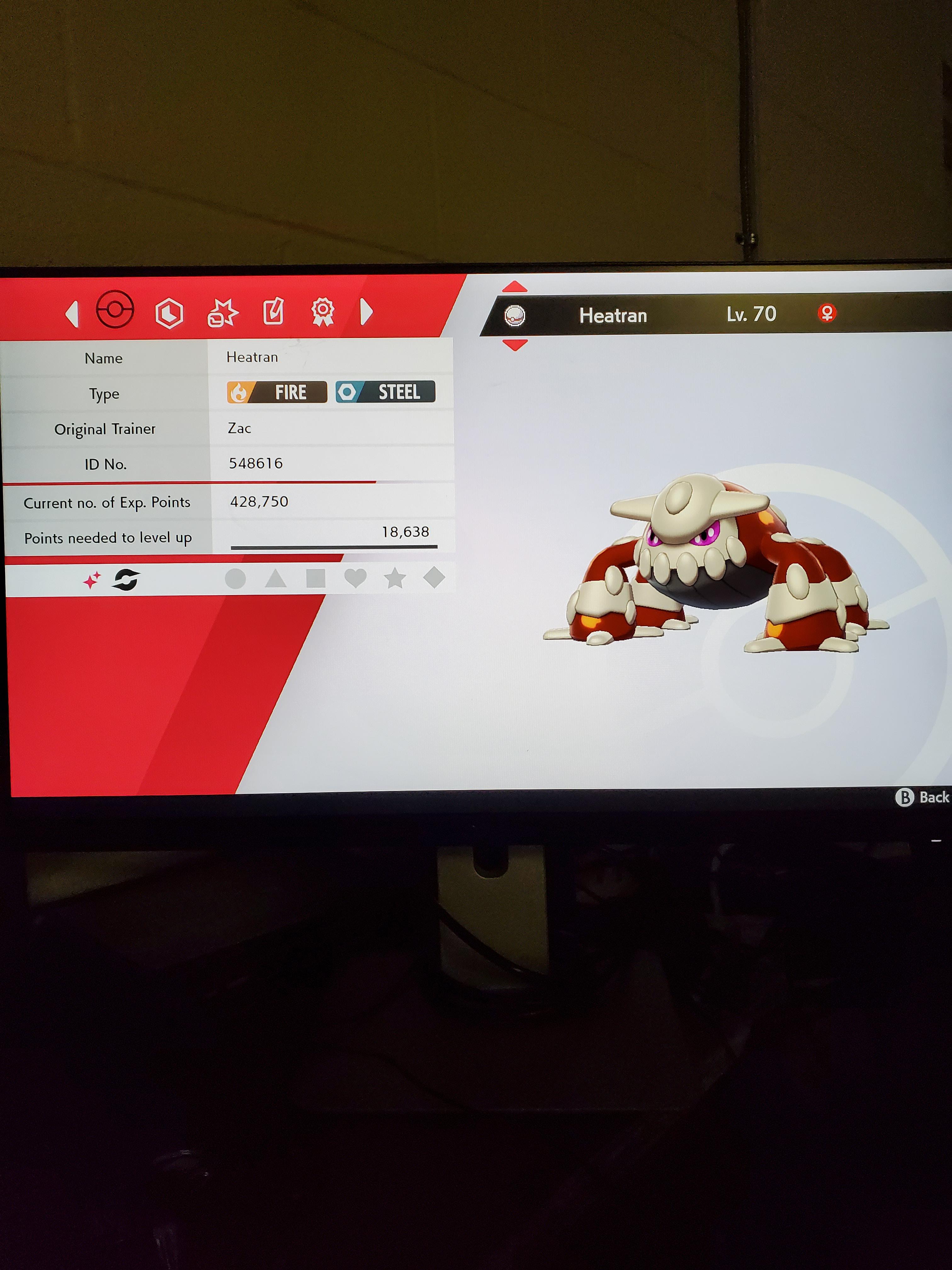 First shiny legendary from the raids | Scrolller